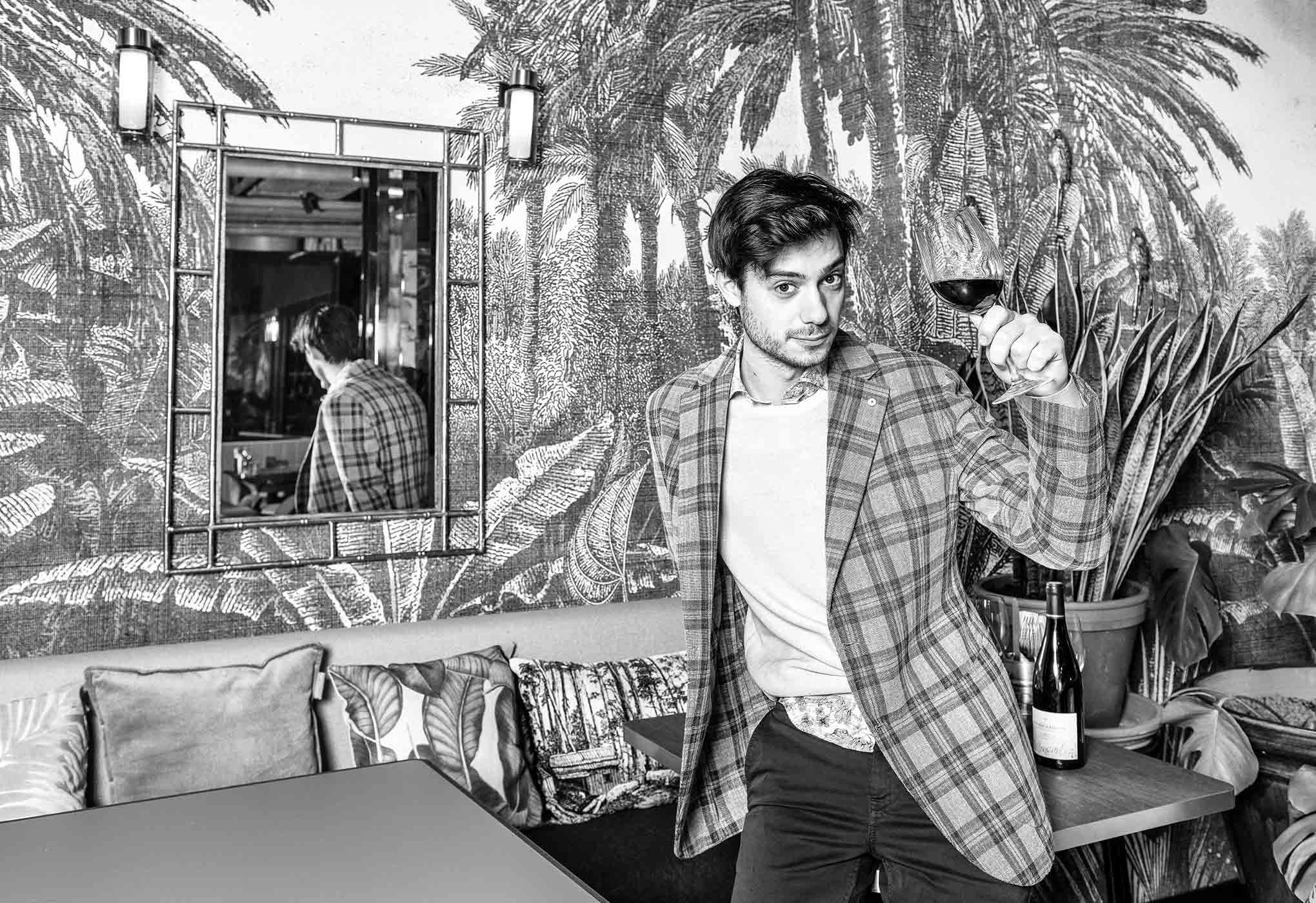 Dans le vestiaire de Félix Radu - Be Perfect Magazine