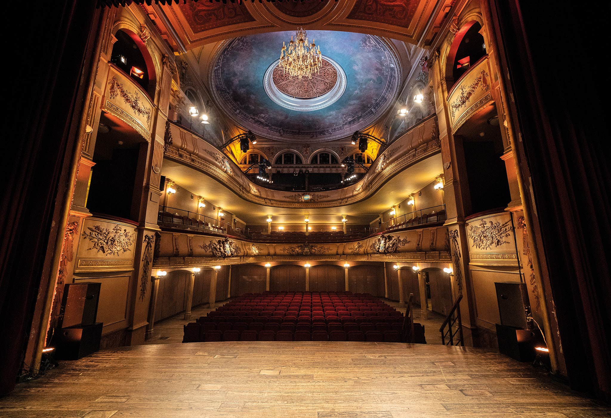 Le Vaudeville Plus de 137 ans et pas une ride - Be Perfect Magazine