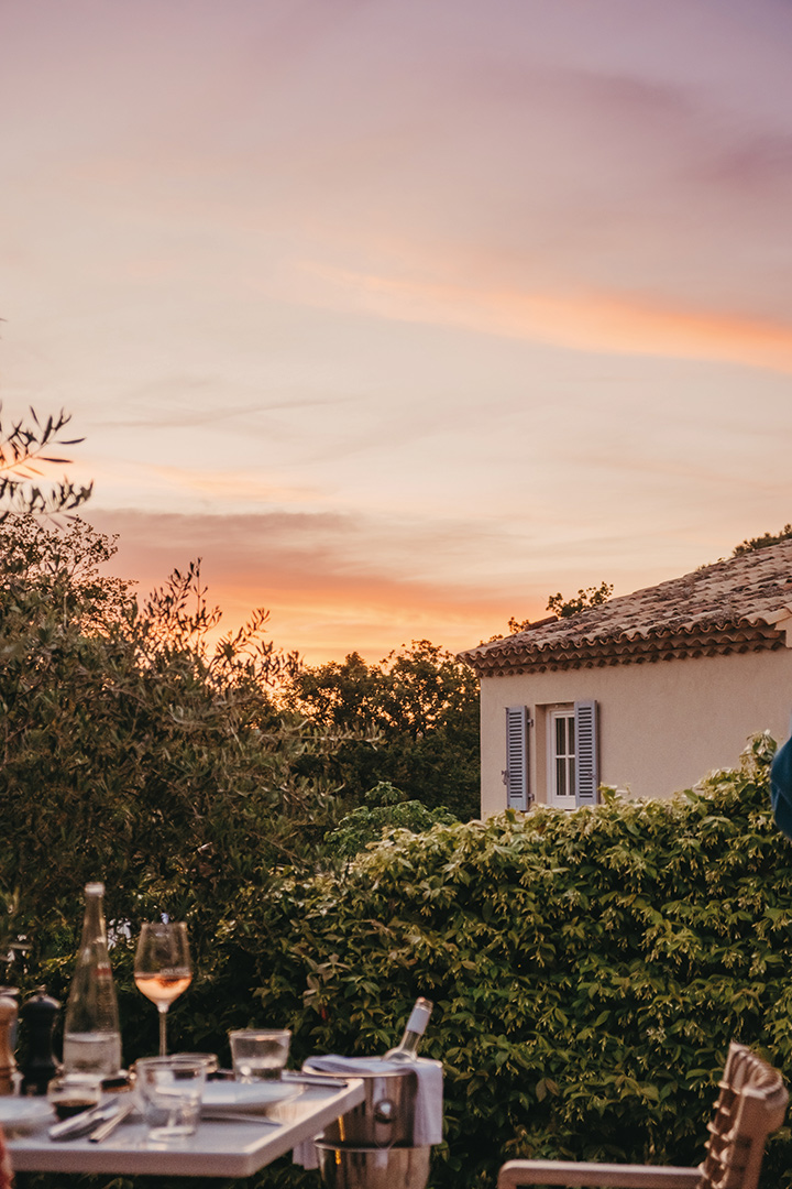 Hôtel Lou Pinet***** à Saint-Tropez, on lui trouve un charme fou… - Be ...